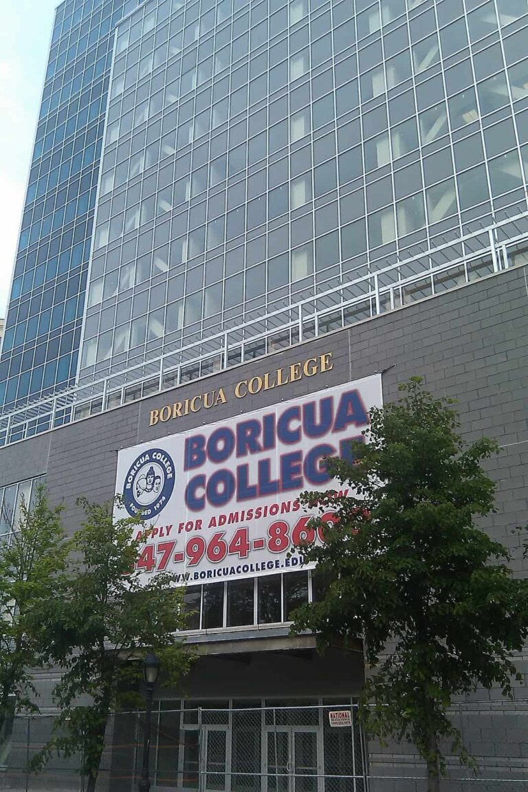 Boricua College